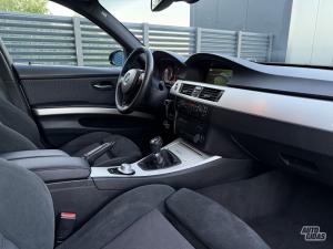 Grey BMW 320 2006 in Vilnius, with an engine capacity of 2.00 L and mileage of 405 thousand km for 3700 €, photo 13 on AUTOMOTO.COM.LV