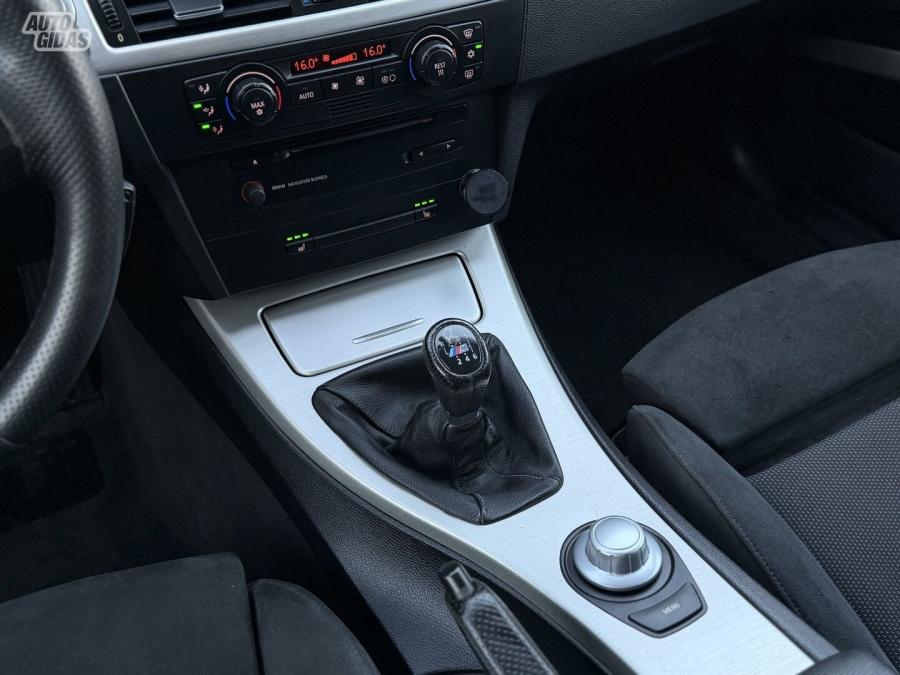 Grey BMW 320 2006 in Vilnius, with an engine capacity of 2.00 L and mileage of 405 thousand km for 3700 €, photo 18 on AUTOMOTO.COM.LV