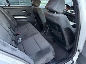 Grey BMW 320 2006 in Vilnius, with an engine capacity of 2.00 L and mileage of 405 thousand km for 3700 €, photo 28 on AUTOMOTO.COM.LV