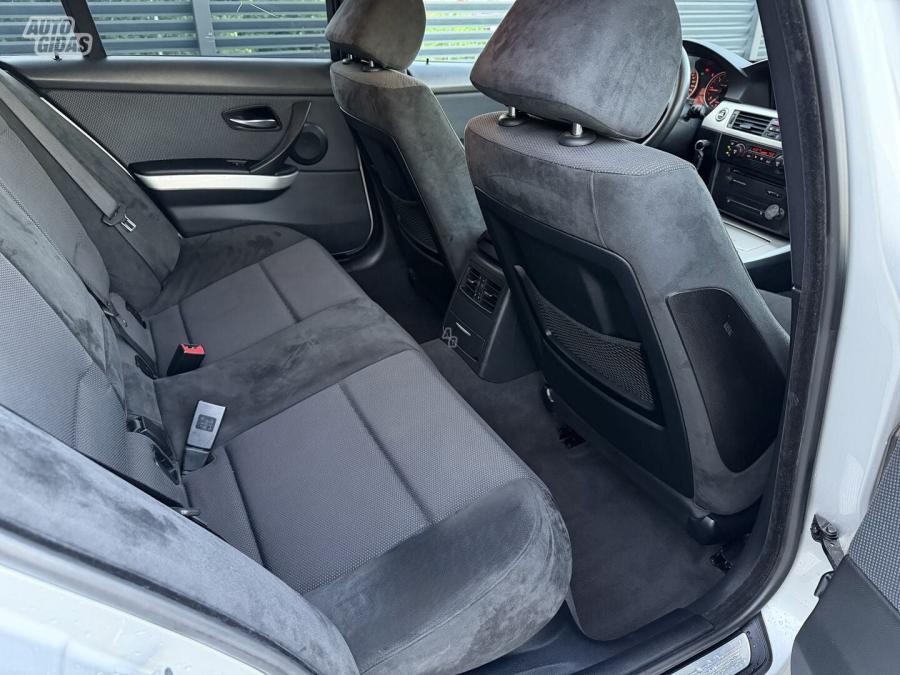 Grey BMW 320 2006 in Vilnius, with an engine capacity of 2.00 L and mileage of 405 thousand km for 3700 €, photo 28 on AUTOMOTO.COM.LV