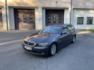 Grey BMW 320 2006 in Klaipeda, with an engine capacity of 2.00 L and mileage of 320 thousand km for 2750 €, photo  on AUTOMOTO.COM.LV
