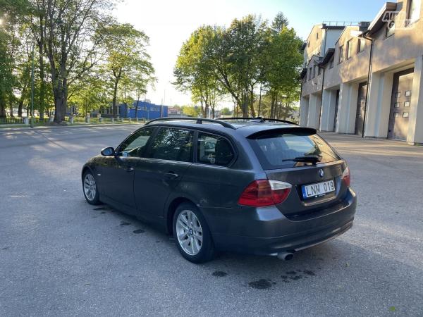 Grey BMW 320 2006 in Klaipeda, with an engine capacity of 2.00 L and mileage of 320 thousand km for 2750 €, photo 6 on AUTOMOTO.COM.LV