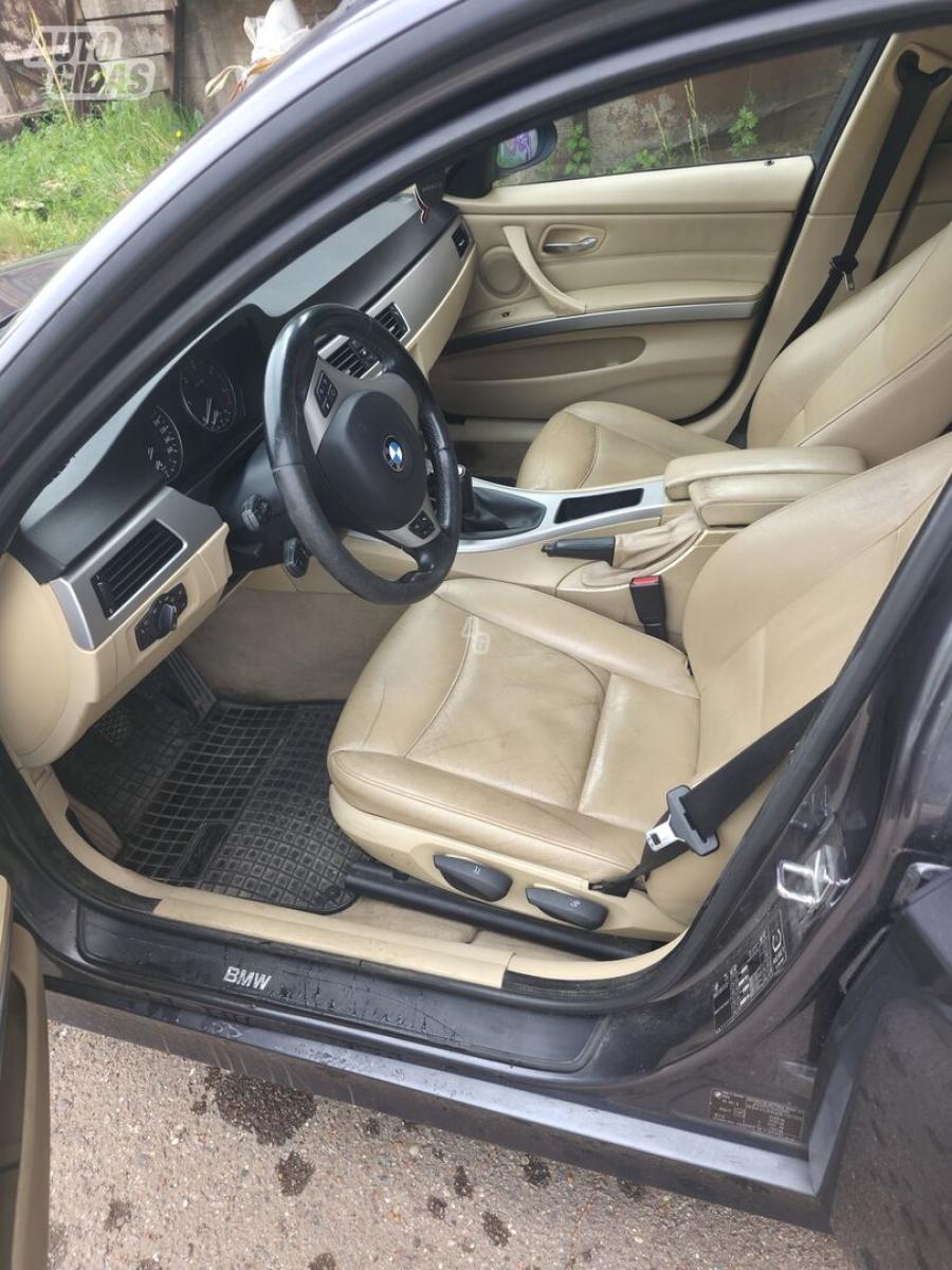 Grey BMW 320 2006 in Kaunas, with an engine capacity of 2.00 L and mileage of 350 thousand km for 1200 €, photo 9 on AUTOMOTO.COM.LV