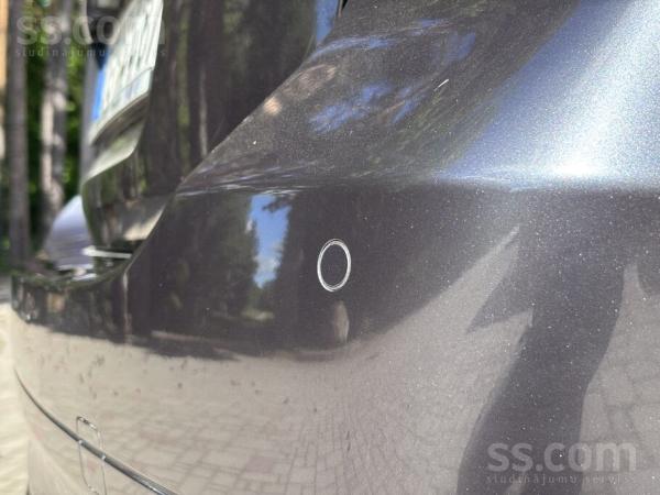 Grey BMW 320 2006 in Tukums, with an engine capacity of 2.00 L and mileage of 342 thousand km for 3300 €, photo 6 on AUTOMOTO.COM.LV