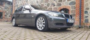 Pelēks BMW 320 2006 Gulbene, ar dzinēja tilpumu 2.00 L un nobraukumu 226 tūkst. km par 3150 €, foto 3 vietnē AUTOMOTO.COM.LV
