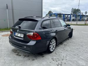 Pelēks BMW 320 2006 Panevēža, ar dzinēja tilpumu 2.00 L un nobraukumu 358 tūkst. km par 2800 €, foto 5 vietnē AUTOMOTO.COM.LV