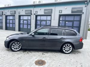 Pelēks BMW 320 2006 Panevēža, ar dzinēja tilpumu 2.00 L un nobraukumu 358 tūkst. km par 2800 €, foto 8 vietnē AUTOMOTO.COM.LV