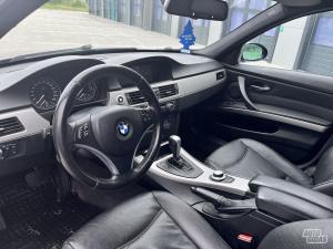 Pelēks BMW 320 2006 Panevēža, ar dzinēja tilpumu 2.00 L un nobraukumu 358 tūkst. km par 2800 €, foto 11 vietnē AUTOMOTO.COM.LV