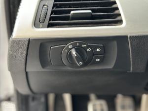 Pelēks BMW 320 2006 Viļņa, ar dzinēja tilpumu 2.00 L un nobraukumu 248 tūkst. km par 5320 €, foto 17 vietnē AUTOMOTO.COM.LV