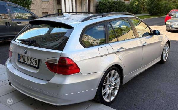 Pelēks BMW 320 2006 Viļņa, ar dzinēja tilpumu 2.00 L un nobraukumu 322 tūkst. km par 4800 €, foto 5 vietnē AUTOMOTO.COM.LV