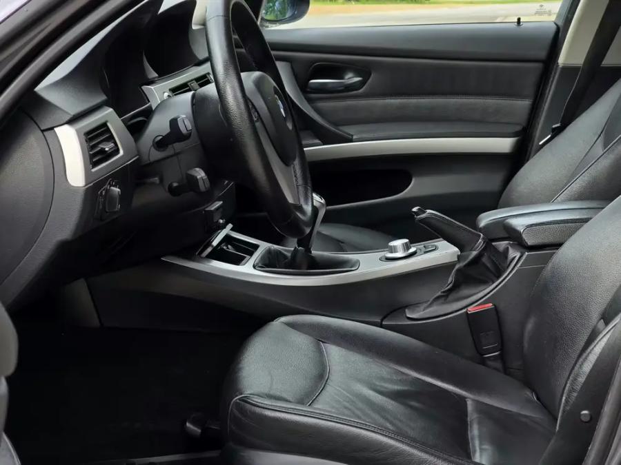 Pelēks BMW 320 2006 Grobiņa, ar dzinēja tilpumu 2.00 L un nobraukumu 336 tūkst. km par 4700 €, foto 20 vietnē AUTOMOTO.COM.LV