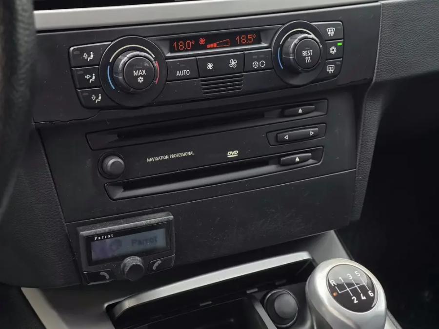 Pelēks BMW 320 2006 Grobiņa, ar dzinēja tilpumu 2.00 L un nobraukumu 336 tūkst. km par 4700 €, foto 27 vietnē AUTOMOTO.COM.LV