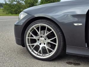 Pelēks BMW 320 2006 Grobiņa, ar dzinēja tilpumu 2.00 L un nobraukumu 336 tūkst. km par 4700 €, foto 30 vietnē AUTOMOTO.COM.LV