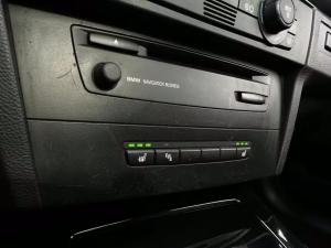 Grey BMW 320 2006 in Riga, with an engine capacity of 2.00 L and mileage of 387 thousand km for 3990 €, photo 23 on AUTOMOTO.COM.LV