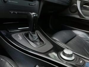 Grey BMW 320 2006 in Riga, with an engine capacity of 2.00 L and mileage of 387 thousand km for 3990 €, photo 26 on AUTOMOTO.COM.LV
