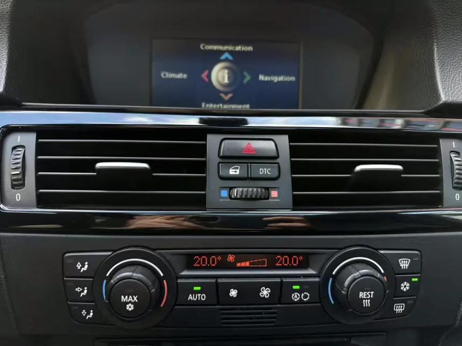 Grey BMW 320 2006 in Riga, with an engine capacity of 2.00 L and mileage of 387 thousand km for 3990 €, photo 27 on AUTOMOTO.COM.LV