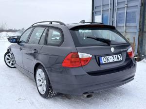Grey BMW 320 2006 in Riga, with an engine capacity of 2.00 L and mileage of 332 thousand km for 4995 €, photo 3 on AUTOMOTO.COM.LV