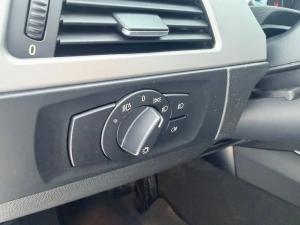 Grey BMW 320 2006 in Riga, with an engine capacity of 2.00 L and mileage of 332 thousand km for 4995 €, photo 13 on AUTOMOTO.COM.LV