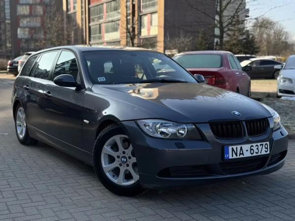 Pelēks BMW 320 2006 Rīga, ar dzinēja tilpumu 2.00 L un nobraukumu 270 tūkst. km par 2190 €, foto 1 vietnē AUTOMOTO.COM.LV