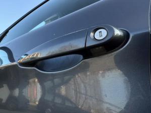 Grey BMW 320 2006 in Riga, with an engine capacity of 2.00 L and mileage of 270 thousand km for 2190 €, photo 8 on AUTOMOTO.COM.LV