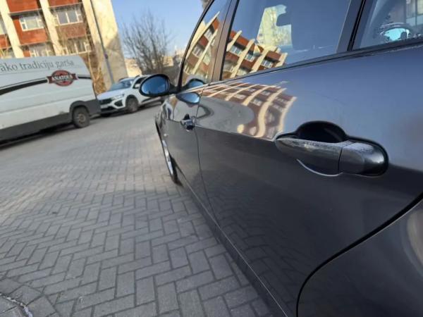 Pelēks BMW 320 2006 Rīga, ar dzinēja tilpumu 2.00 L un nobraukumu 270 tūkst. km par 2190 €, foto 8 vietnē AUTOMOTO.COM.LV