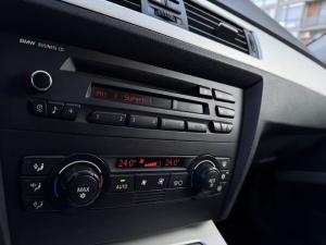 Grey BMW 320 2006 in Riga, with an engine capacity of 2.00 L and mileage of 270 thousand km for 2190 €, photo 18 on AUTOMOTO.COM.LV