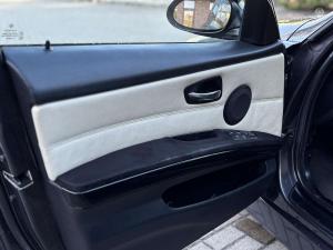 Grey BMW 320 2006 in Marijampole, with an engine capacity of 2.00 L and mileage of 329 thousand km for 3150 €, photo 11 on AUTOMOTO.COM.LV
