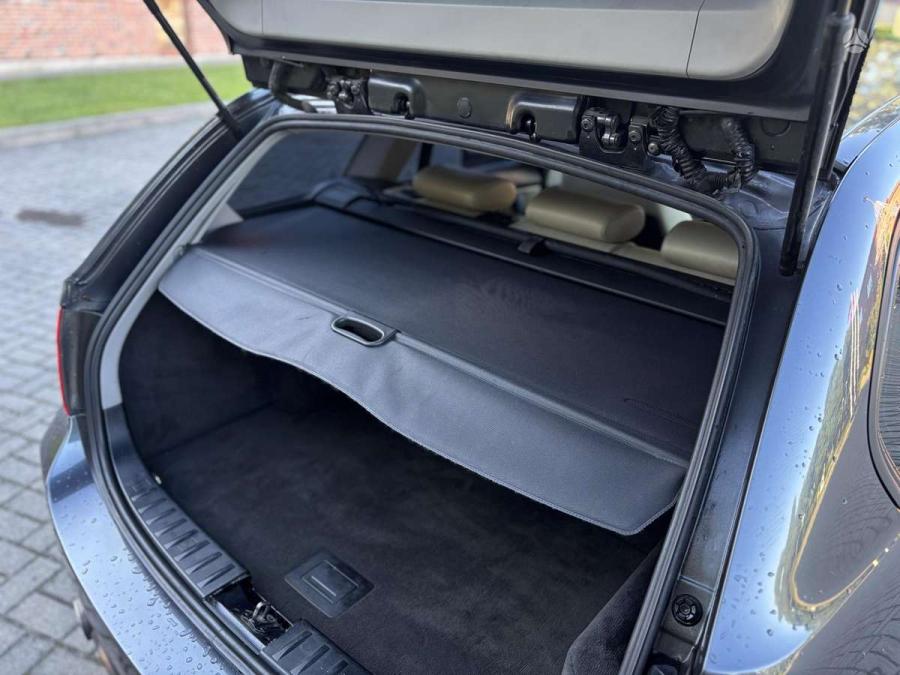 Grey BMW 320 2006 in Marijampole, with an engine capacity of 2.00 L and mileage of 329 thousand km for 3150 €, photo 22 on AUTOMOTO.COM.LV