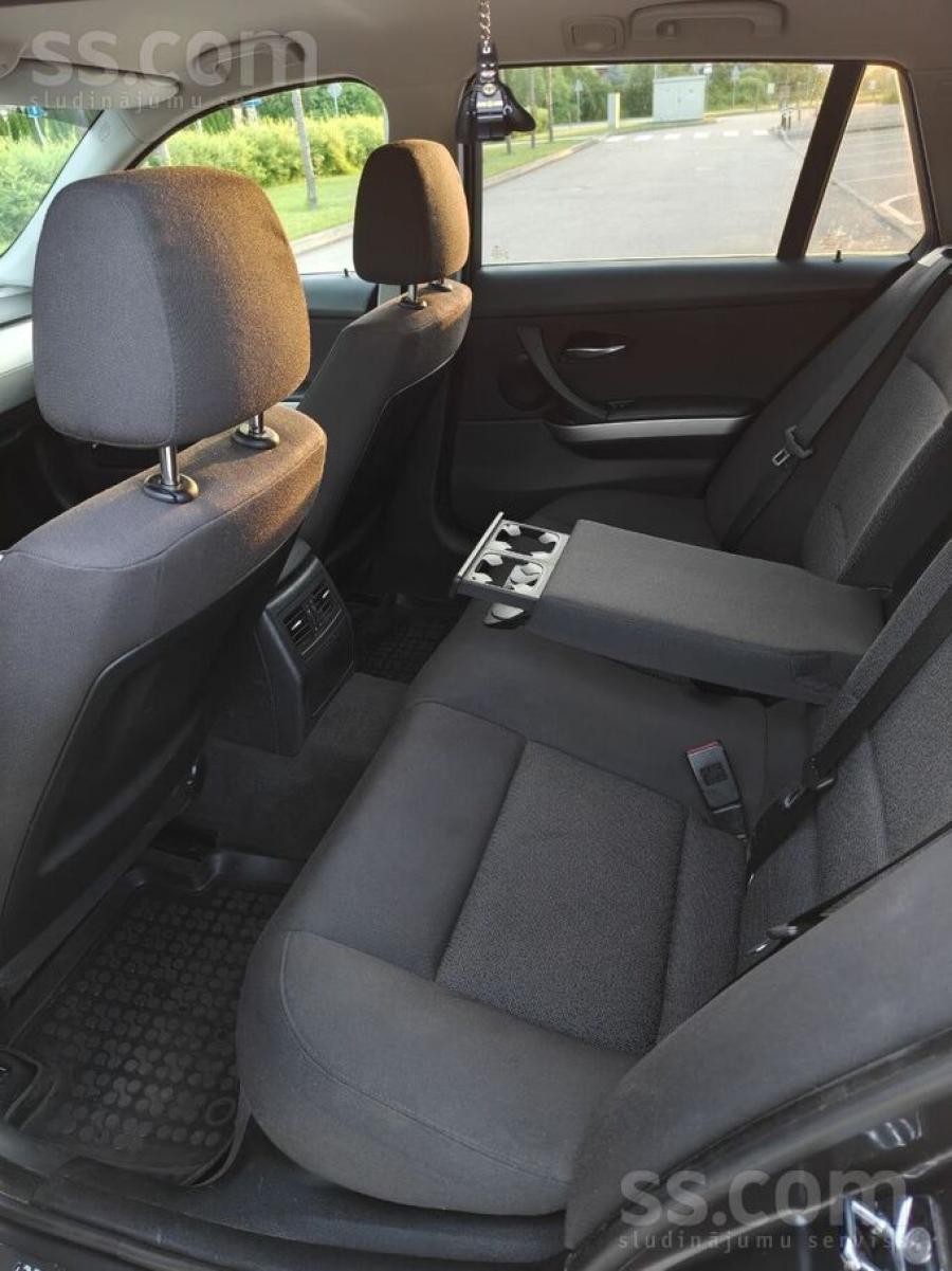 Grey BMW 320 2006 in Riga, with an engine capacity of 2.00 L and mileage of 275 thousand km for 4500 €, photo 8 on AUTOMOTO.COM.LV
