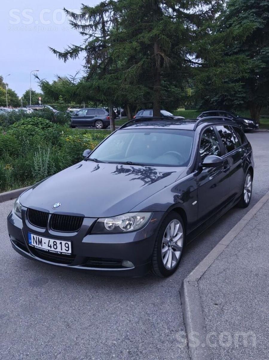 Grey BMW 320 2006 in Riga, with an engine capacity of 2.00 L and mileage of 275 thousand km for 4500 €, photo 13 on AUTOMOTO.COM.LV