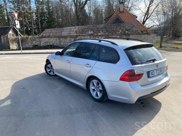 Grey BMW 320 2006 in Cesis, with an engine capacity of 2.00 L and mileage of 289 thousand km for 3300 €, photo 3 on AUTOMOTO.COM.LV