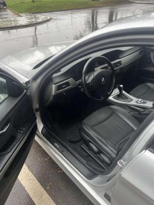 Pelēks BMW 320 2006 Kauņa, ar dzinēja tilpumu 2.00 L un nobraukumu 315 tūkst. km par 2950 €, foto 8 vietnē AUTOMOTO.COM.LV