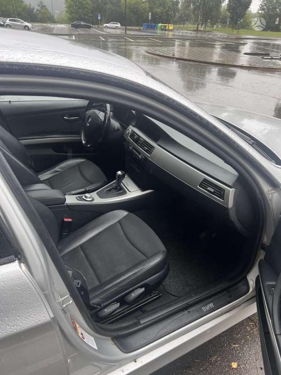 Pelēks BMW 320 2006 Kauņa, ar dzinēja tilpumu 2.00 L un nobraukumu 315 tūkst. km par 2950 €, foto 11 vietnē AUTOMOTO.COM.LV