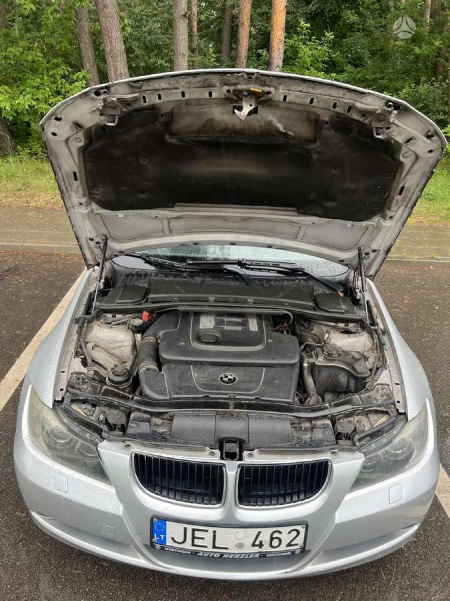 Pelēks BMW 320 2006 Kauņa, ar dzinēja tilpumu 2.00 L un nobraukumu 315 tūkst. km par 2950 €, foto 14 vietnē AUTOMOTO.COM.LV