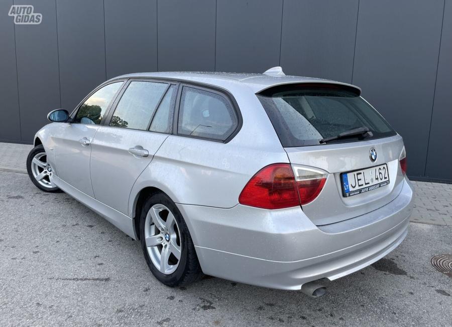 Pelēks BMW 320 2006 Alīta, ar dzinēja tilpumu 2.00 L un nobraukumu 315 tūkst. km par 2900 €, foto 4 vietnē AUTOMOTO.COM.LV
