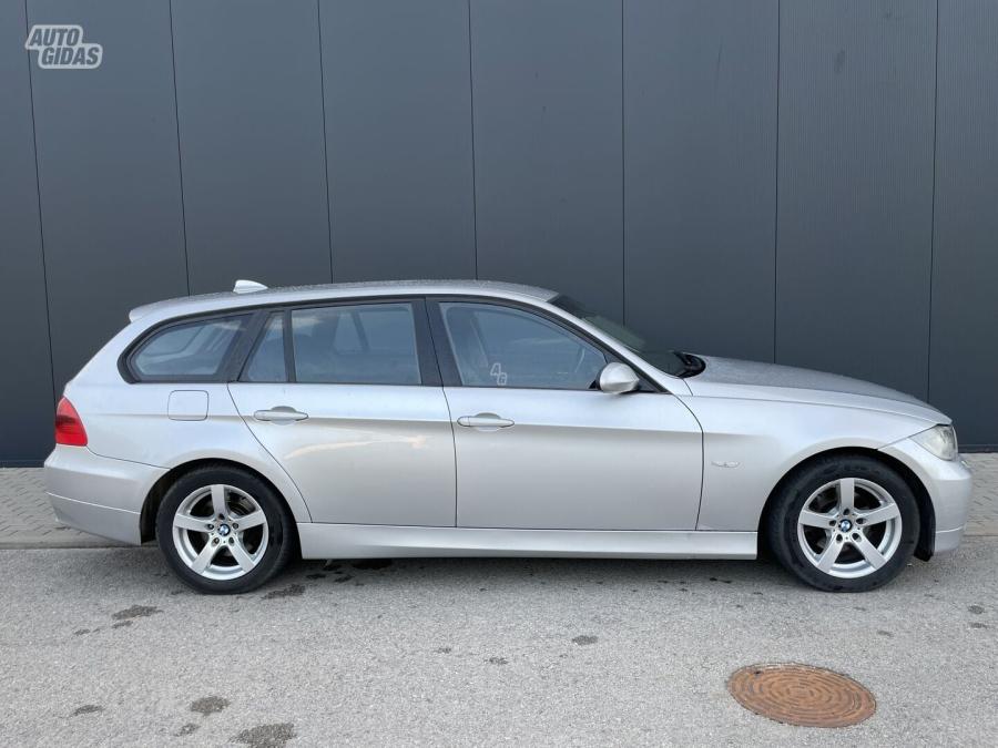 Pelēks BMW 320 2006 Alīta, ar dzinēja tilpumu 2.00 L un nobraukumu 315 tūkst. km par 2900 €, foto 9 vietnē AUTOMOTO.COM.LV