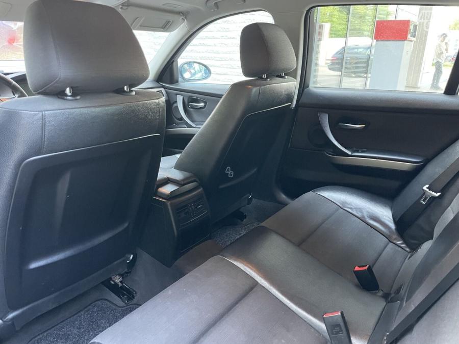 Pelēks BMW 320 2006 Alīta, ar dzinēja tilpumu 2.00 L un nobraukumu 315 tūkst. km par 2900 €, foto 16 vietnē AUTOMOTO.COM.LV