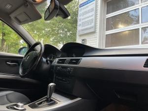 Pelēks BMW 320 2006 Alīta, ar dzinēja tilpumu 2.00 L un nobraukumu 315 tūkst. km par 2900 €, foto 24 vietnē AUTOMOTO.COM.LV