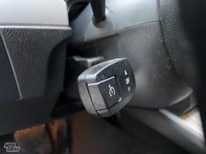Pelēks BMW 320 2006 Alīta, ar dzinēja tilpumu 2.00 L un nobraukumu 315 tūkst. km par 2900 €, foto 27 vietnē AUTOMOTO.COM.LV