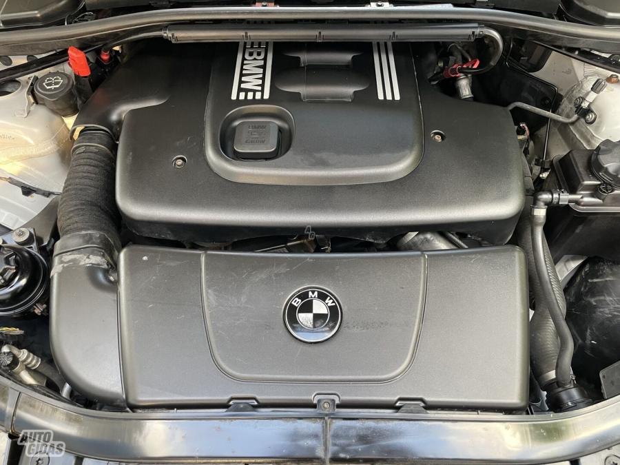 Pelēks BMW 320 2006 Alīta, ar dzinēja tilpumu 2.00 L un nobraukumu 315 tūkst. km par 2900 €, foto 30 vietnē AUTOMOTO.COM.LV