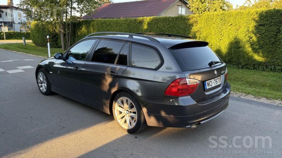 Grey BMW 320 2006 in Jelgava, with an engine capacity of 2.00 L and mileage of 407 thousand km for 1950 €, photo 4 on AUTOMOTO.COM.LV