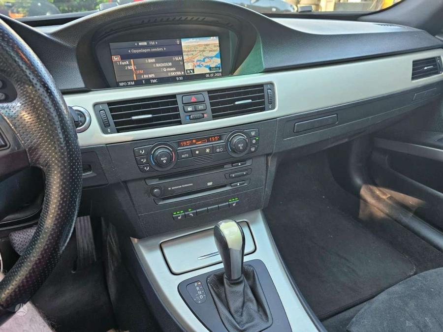 Grey BMW 320 2006 in Kaunas, with an engine capacity of 2.00 L and mileage of 331 thousand km for 4250 €, photo 16 on AUTOMOTO.COM.LV