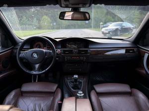 Pelēks BMW 320 2006 Viļņa, ar dzinēja tilpumu 2.00 L un nobraukumu 372 tūkst. km par 2950 €, foto 10 vietnē AUTOMOTO.COM.LV