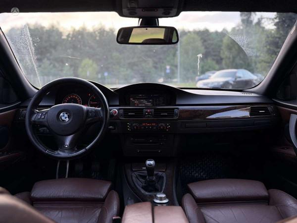 Pelēks BMW 320 2006 Viļņa, ar dzinēja tilpumu 2.00 L un nobraukumu 372 tūkst. km par 2950 €, foto 10 vietnē AUTOMOTO.COM.LV