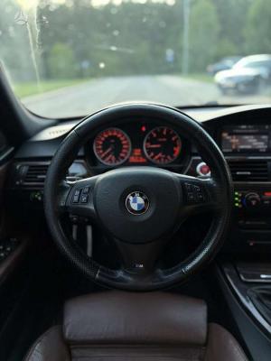 Pelēks BMW 320 2006 Viļņa, ar dzinēja tilpumu 2.00 L un nobraukumu 372 tūkst. km par 2950 €, foto 15 vietnē AUTOMOTO.COM.LV