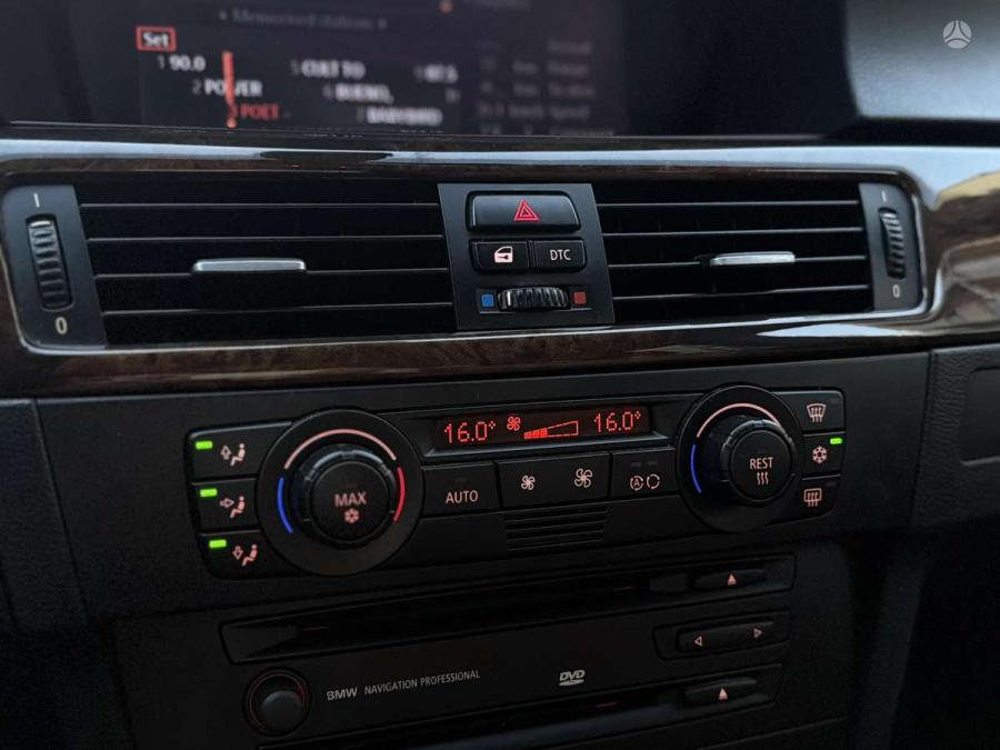Pelēks BMW 320 2006 Viļņa, ar dzinēja tilpumu 2.00 L un nobraukumu 372 tūkst. km par 2950 €, foto 18 vietnē AUTOMOTO.COM.LV