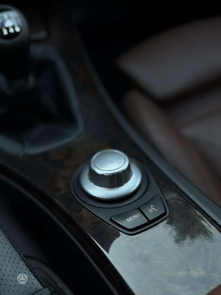 Pelēks BMW 320 2006 Viļņa, ar dzinēja tilpumu 2.00 L un nobraukumu 372 tūkst. km par 2950 €, foto 21 vietnē AUTOMOTO.COM.LV