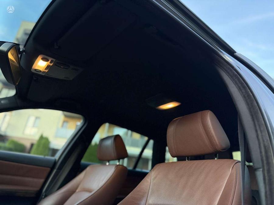 Pelēks BMW 320 2006 Viļņa, ar dzinēja tilpumu 2.00 L un nobraukumu 372 tūkst. km par 2950 €, foto 23 vietnē AUTOMOTO.COM.LV