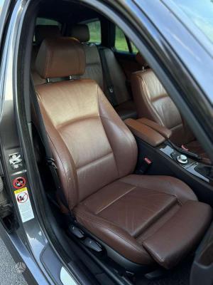 Pelēks BMW 320 2006 Viļņa, ar dzinēja tilpumu 2.00 L un nobraukumu 372 tūkst. km par 2950 €, foto 32 vietnē AUTOMOTO.COM.LV