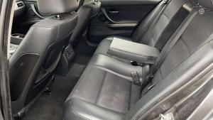 Pelēks BMW 320 2006 Marijampole, ar dzinēja tilpumu 2.00 L un nobraukumu 385 tūkst. km par 3450 €, foto 8 vietnē AUTOMOTO.COM.LV
